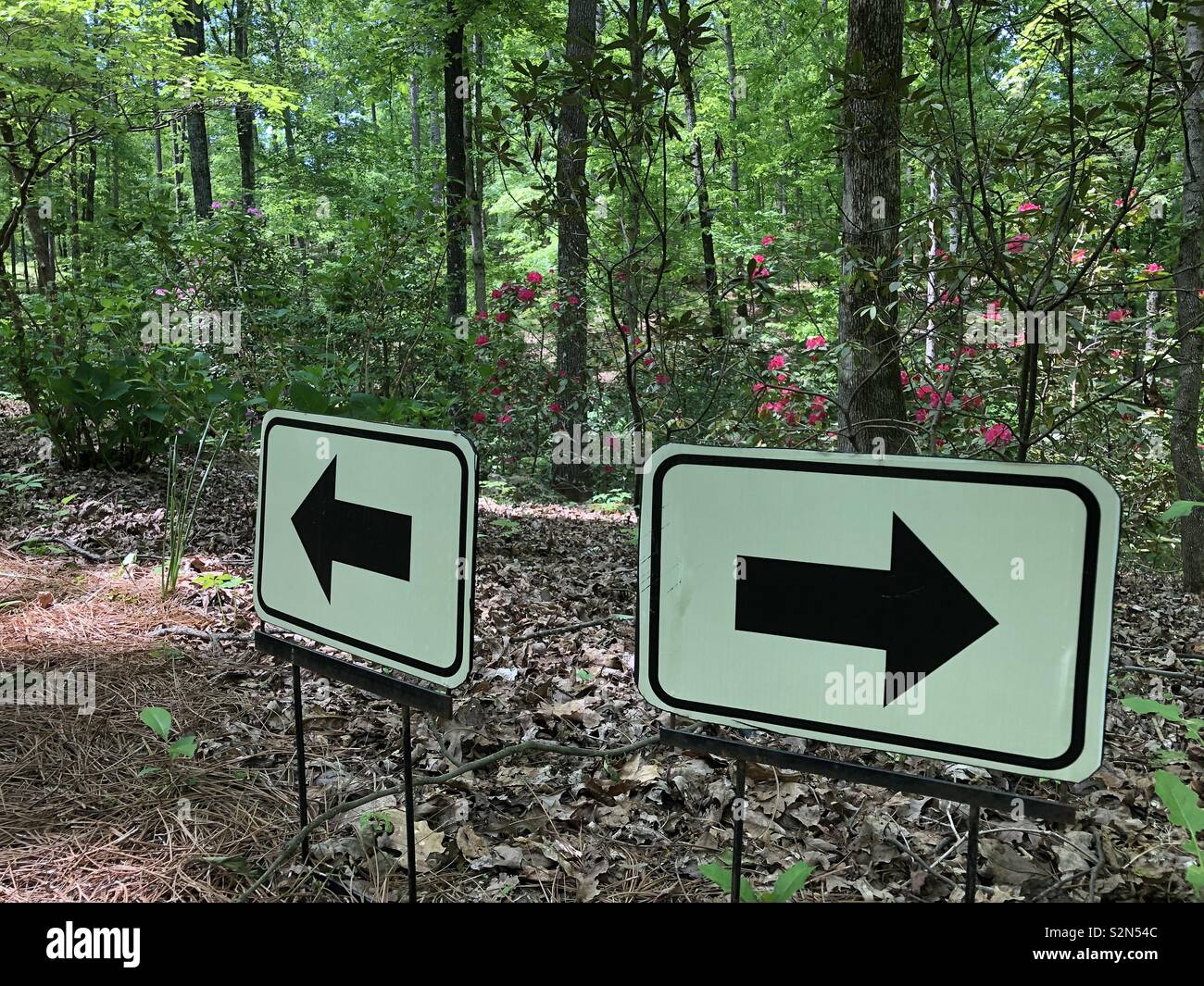 Confusing signs hi-res stock photography and images - Alamy