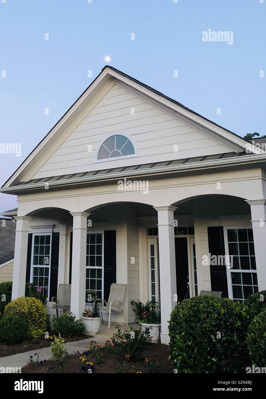 Moon lines hi-res stock photography and images - Alamy