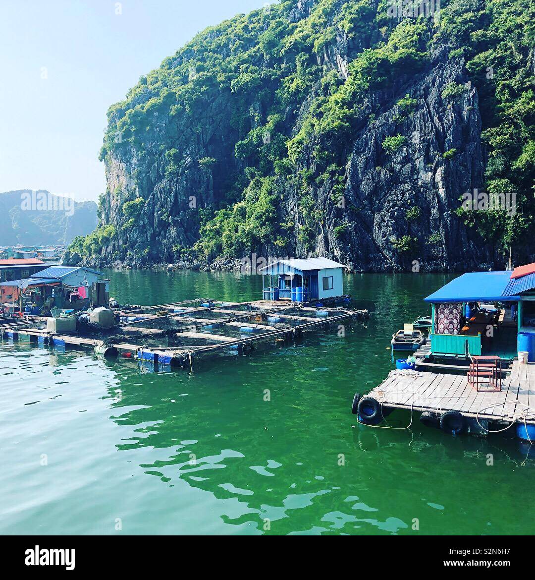 Living on floating island hi-res stock photography and images - Alamy