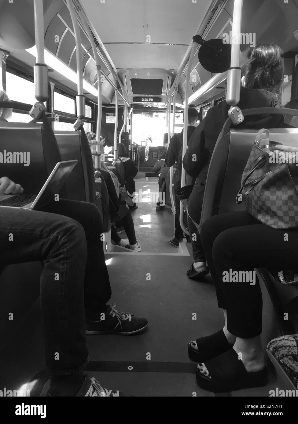 Bus back view hi-res stock photography and images - Alamy