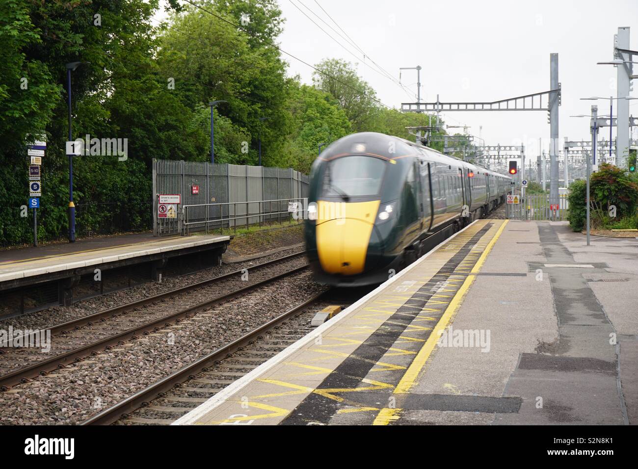 Hitachi Trains High Resolution Stock Photography and Images - Alamy