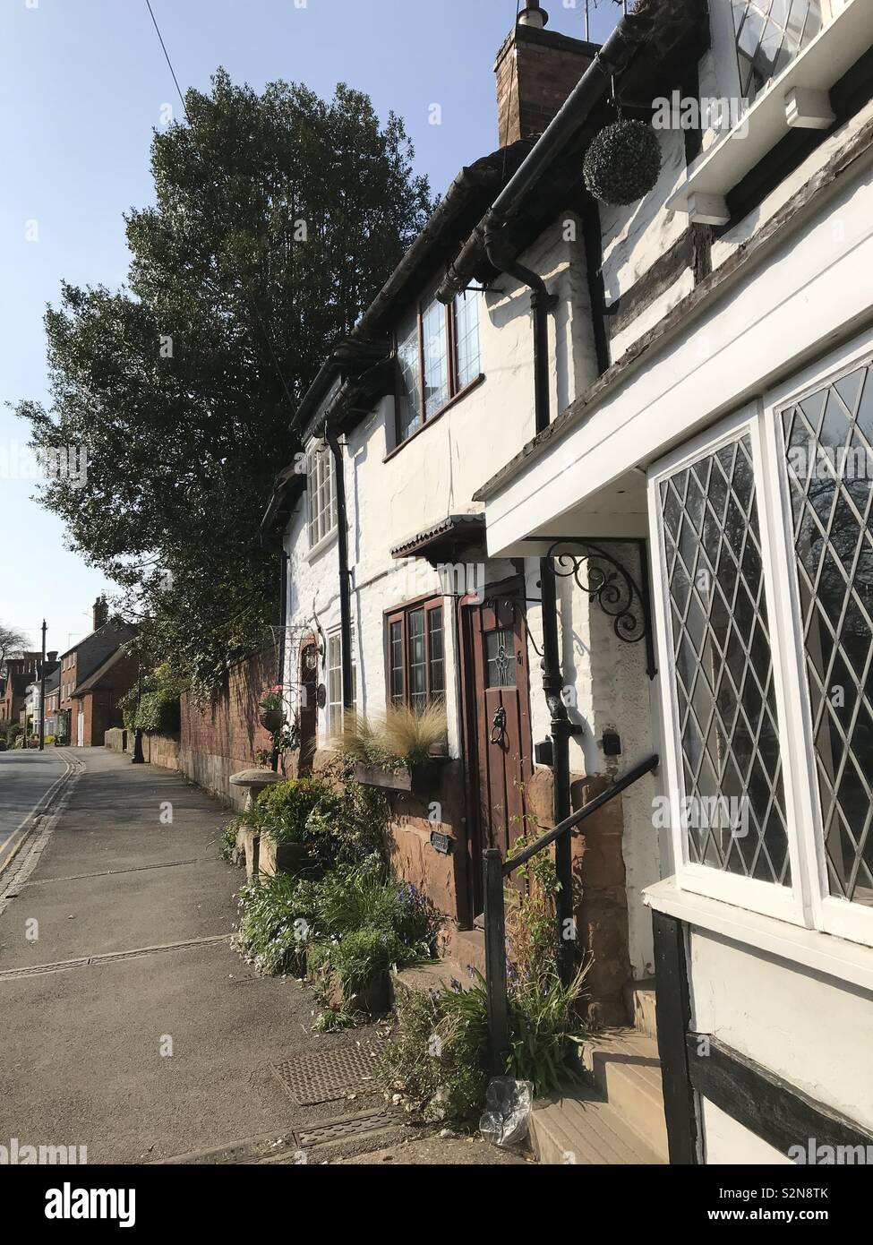 Kenilworth old high street hi-res stock photography and images - Alamy