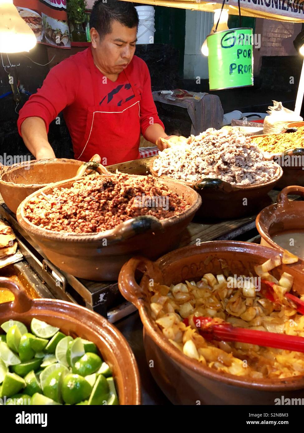 Street food mexico hi-res stock photography and images - Alamy