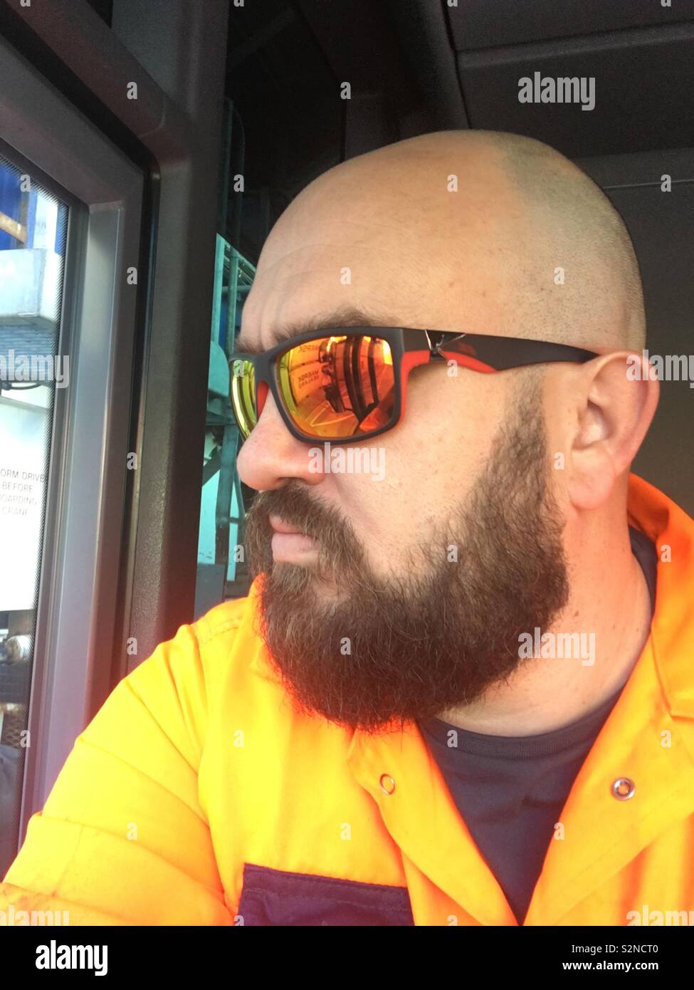 Hunk working hi-res stock photography and images - Alamy