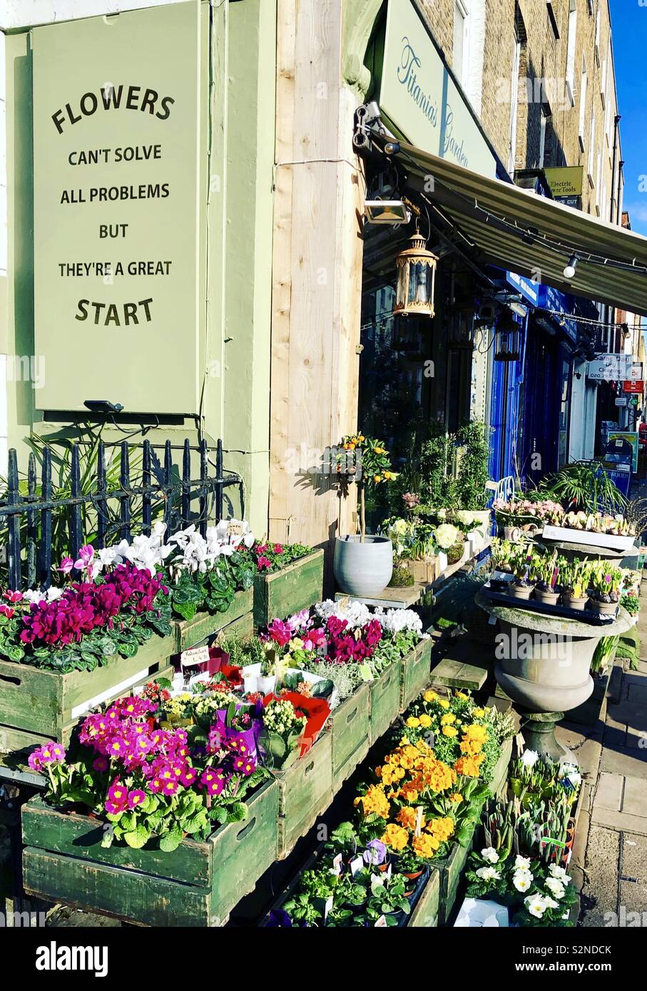 Glower hi-res stock photography and images - Alamy