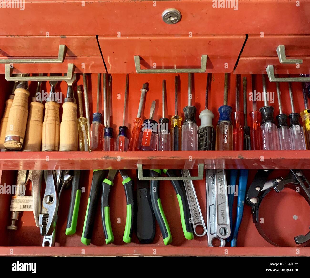 Tool chest hi-res stock photography and images - Alamy