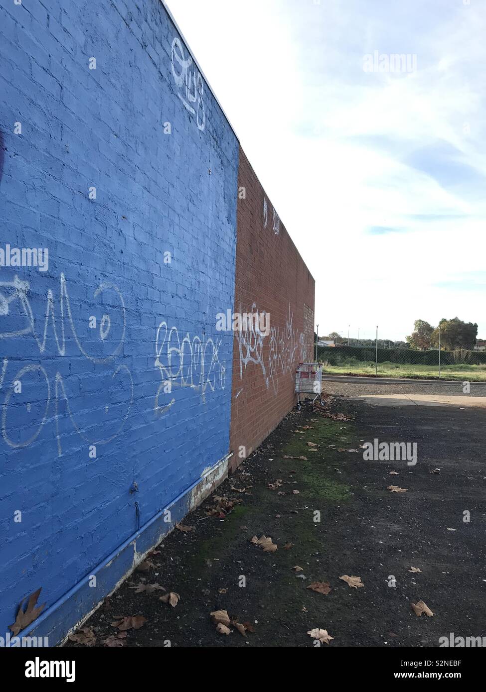 Back wall hi-res stock photography and images - Alamy