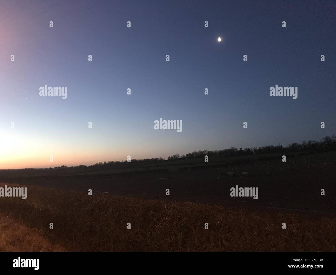 Waning gibbous moon hi-res stock photography and images - Alamy