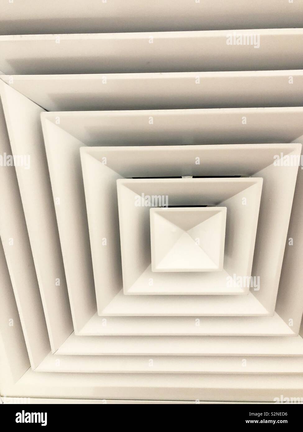 Ceiling air vent hi-res stock photography and images - Alamy