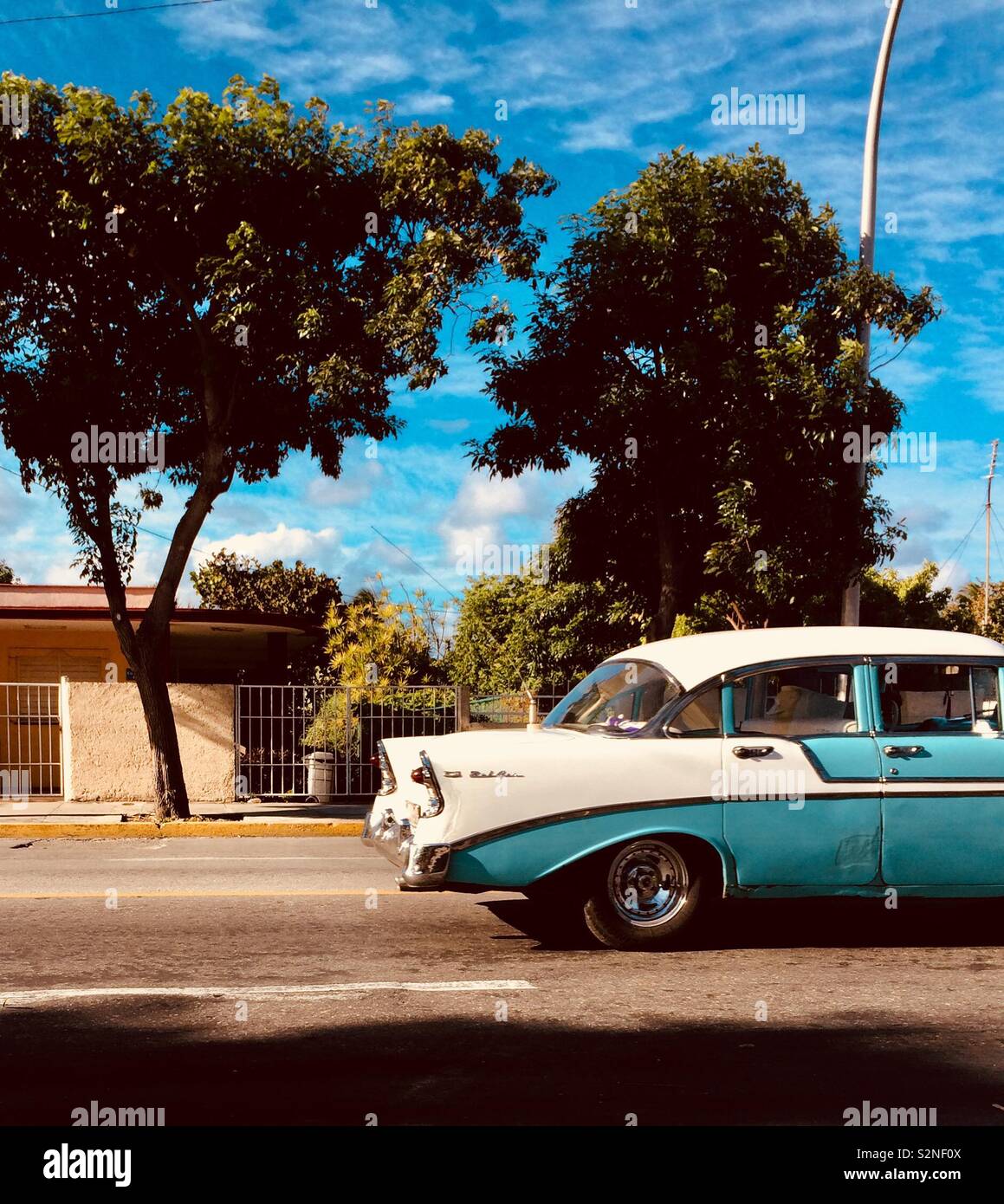 Classic car cruising hi-res stock photography and images - Alamy