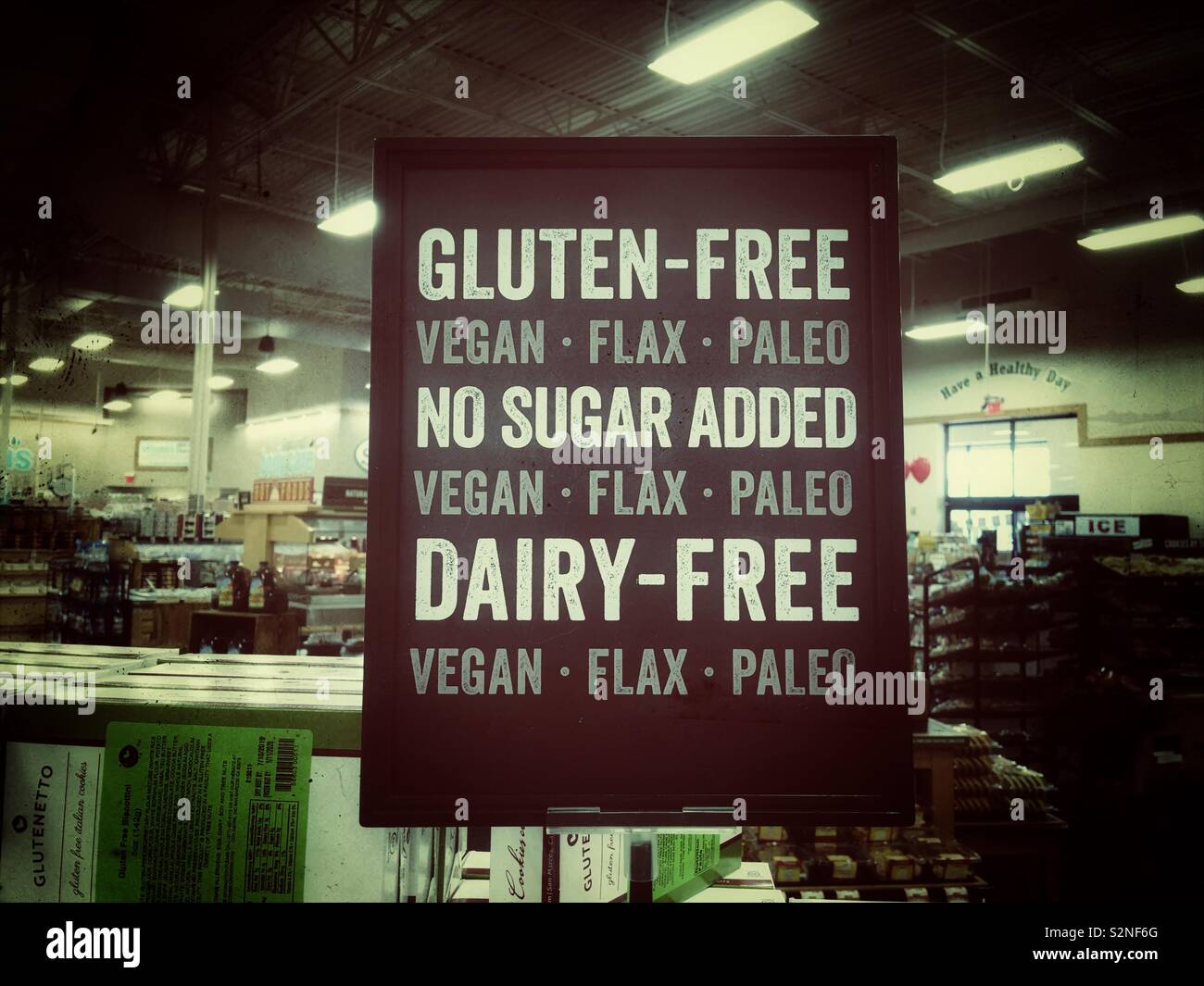 Free Food Sign High Resolution Stock Photography and Images - Alamy