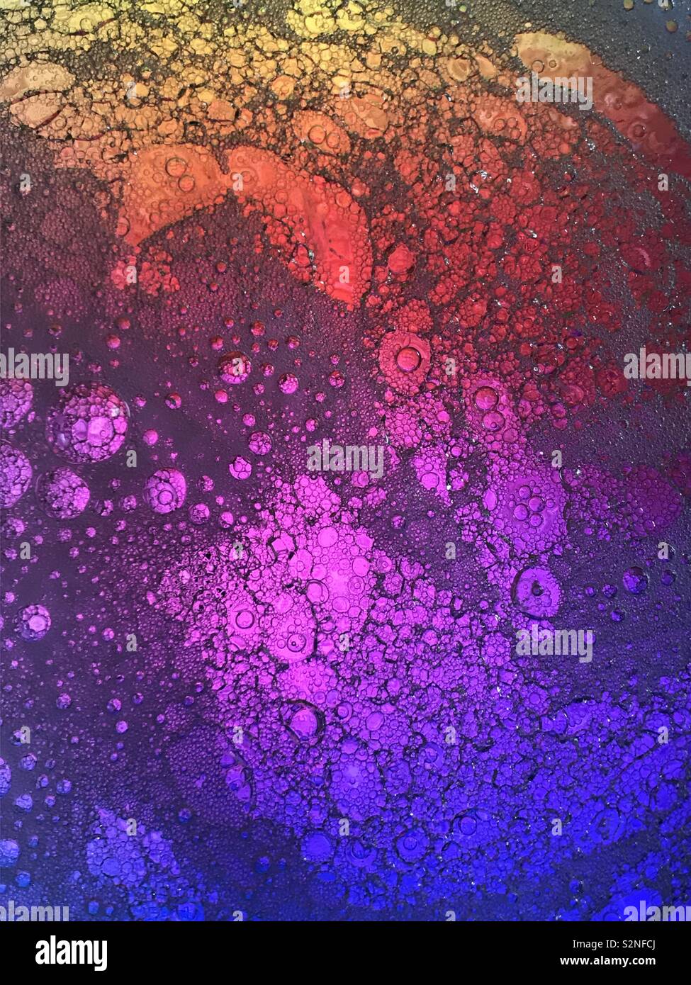 Oil Bubble pattern Stock Photo - Alamy