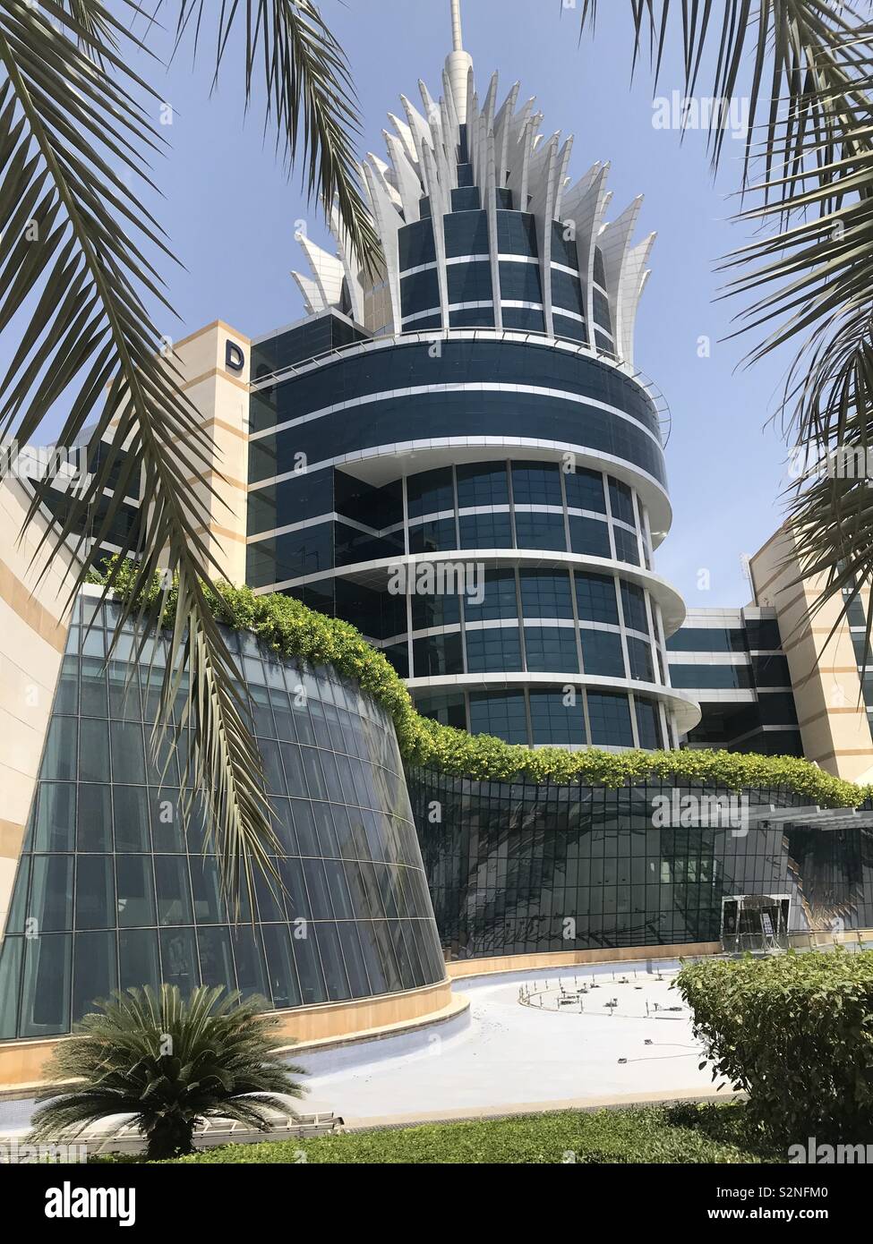 Colour photo of a building in dubai hi-res stock photography and images ...