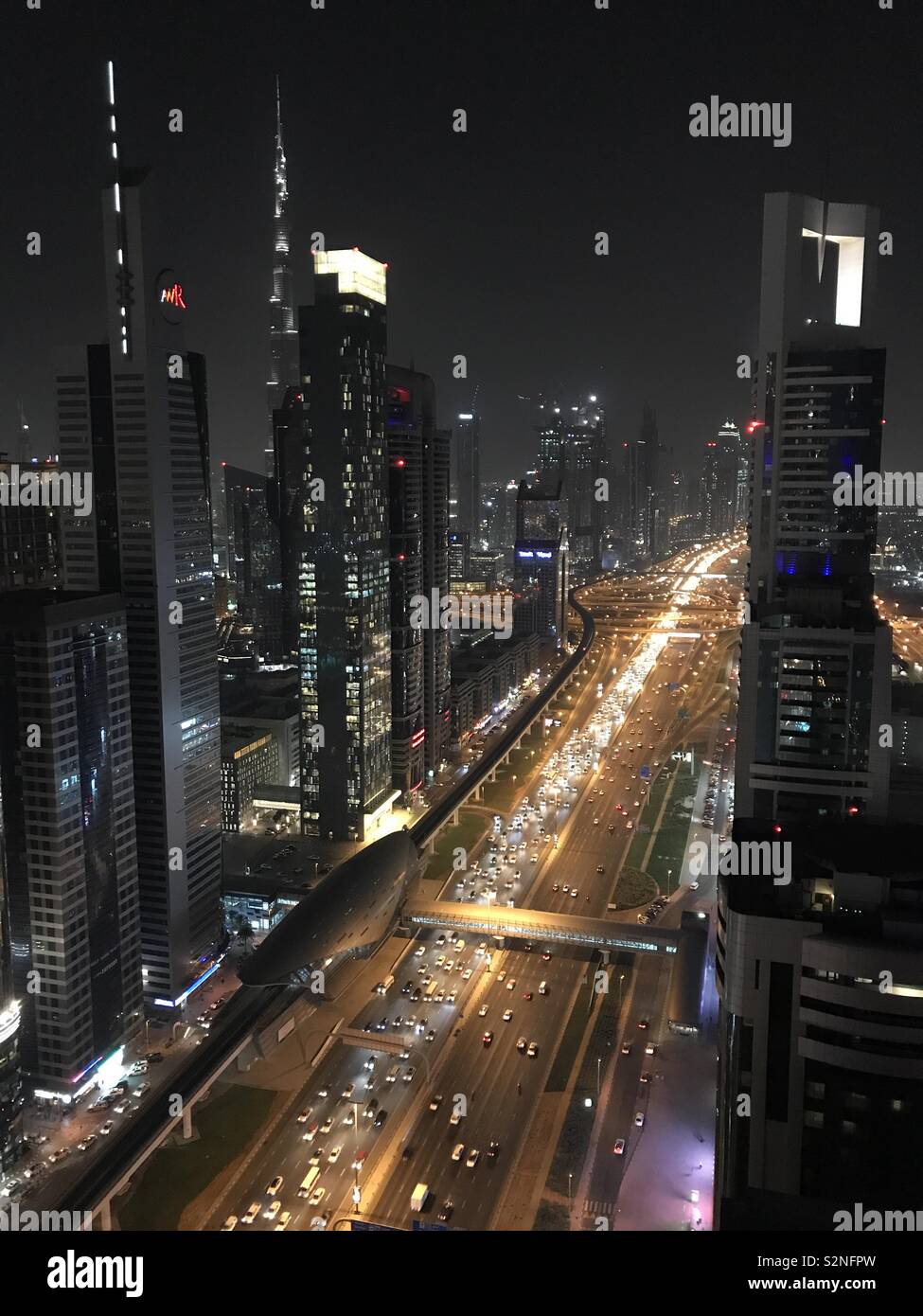 Dubai night time hi-res stock photography and images - Alamy