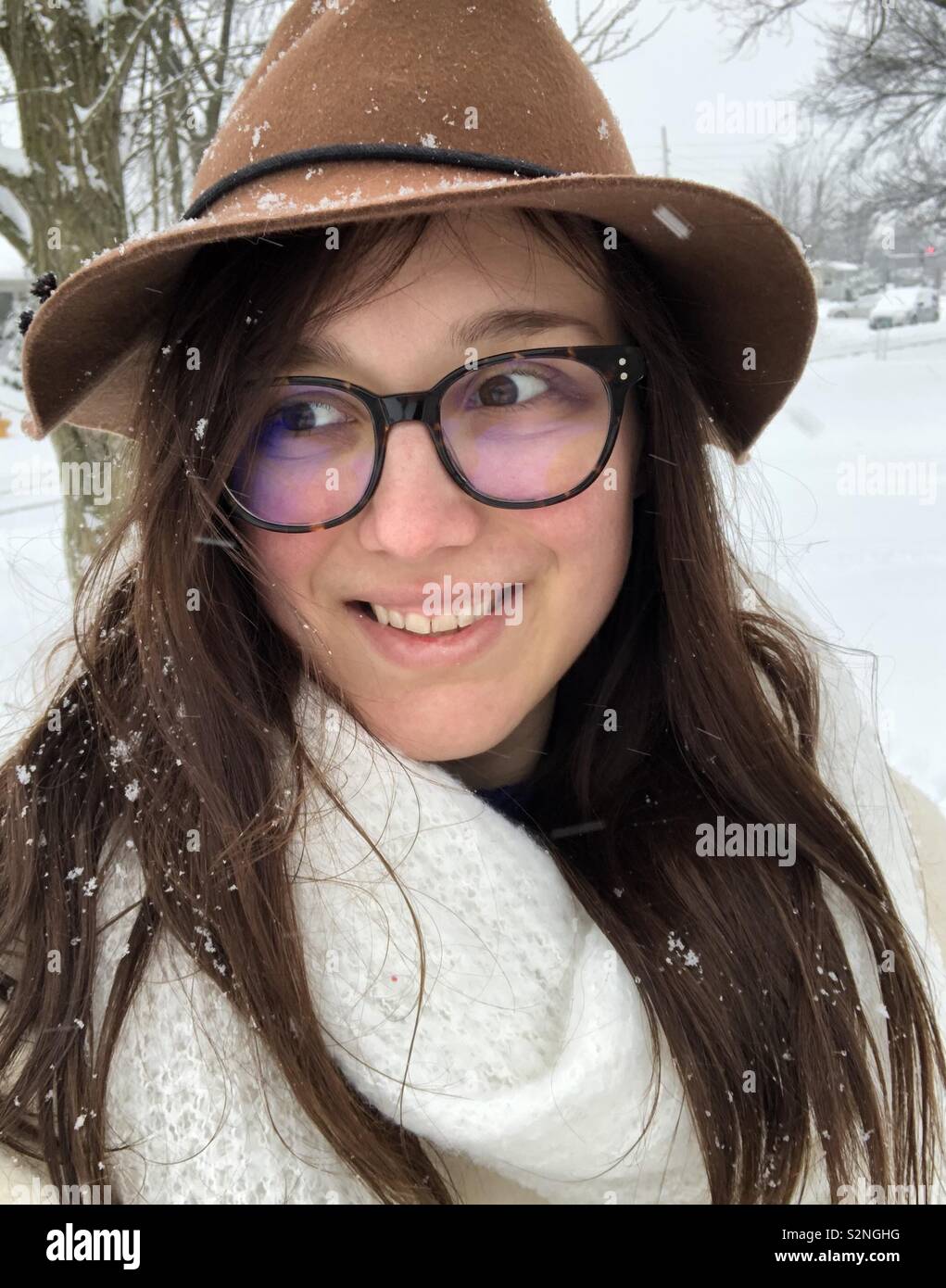 Snow head shot hi-res stock photography and images - Alamy