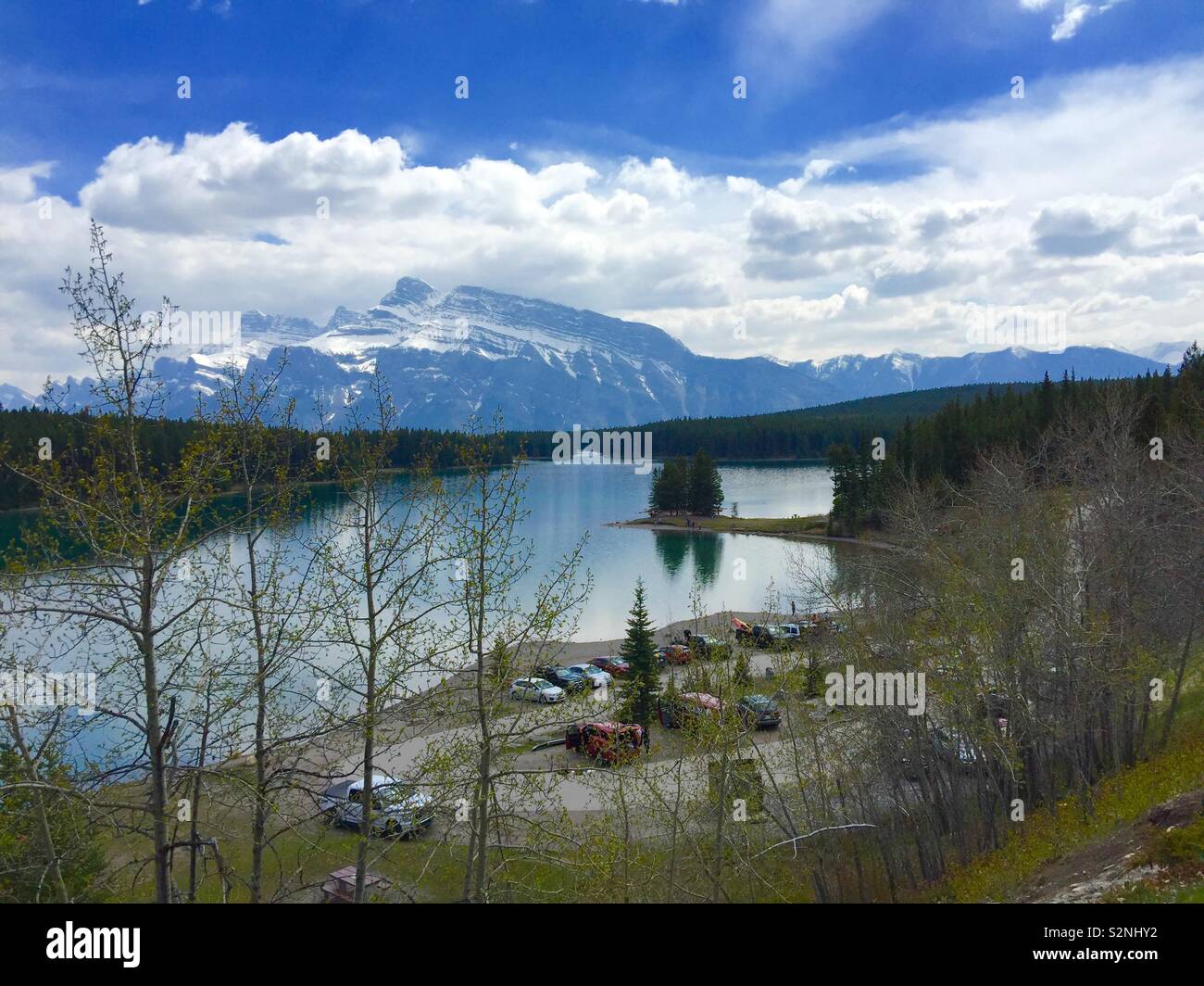 Two Jack Lake, Banff National Park, Alberta, Canada Stock Photo - Alamy
