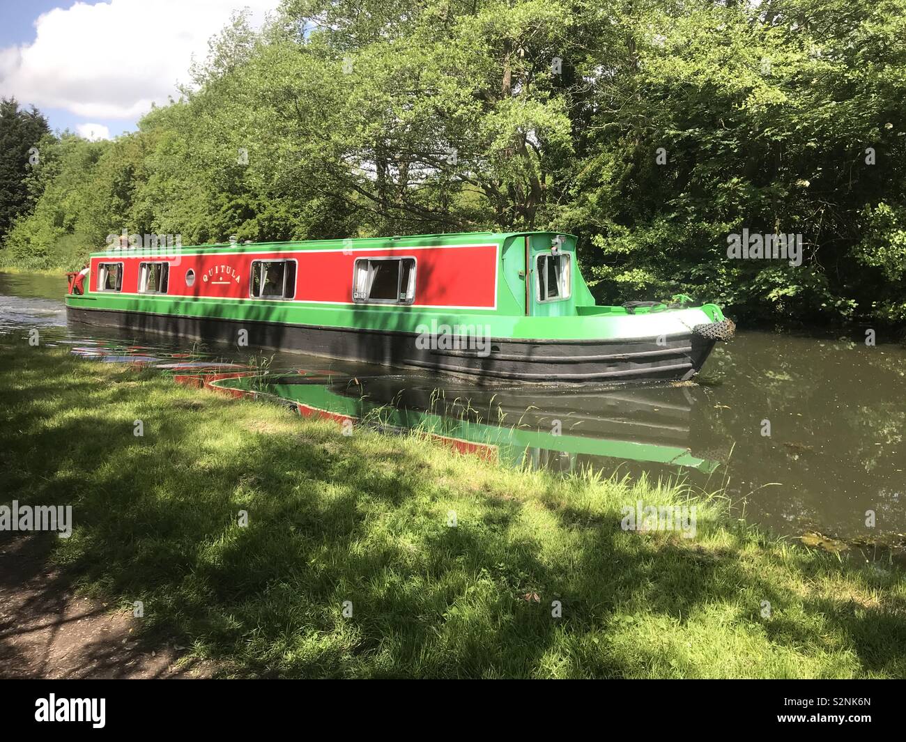 Waterways barge hi-res stock photography and images - Alamy