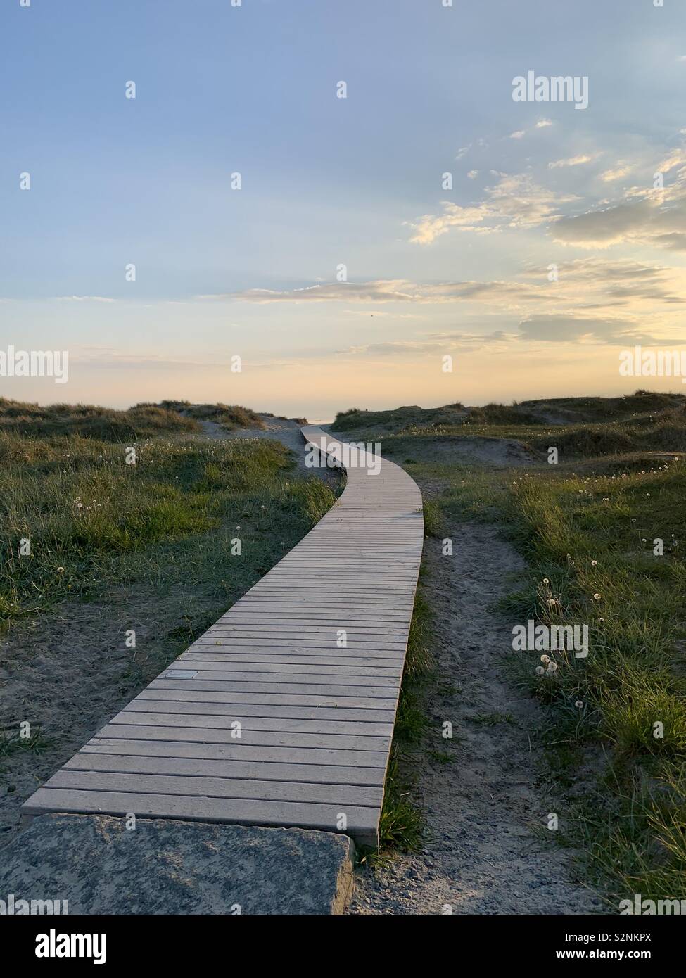 Walk in the sand hi-res stock photography and images - Alamy