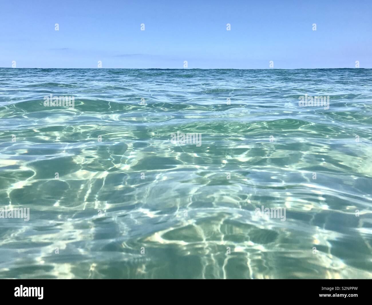 Crystal clean ocean hi-res stock photography and images - Alamy