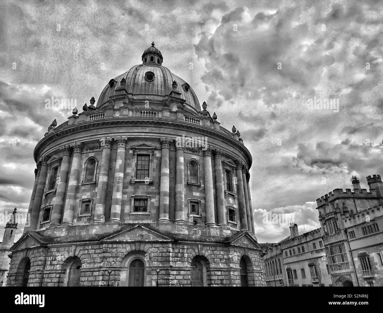 A moody monochrome image of the Radcliffe Camera building in Oxford ...
