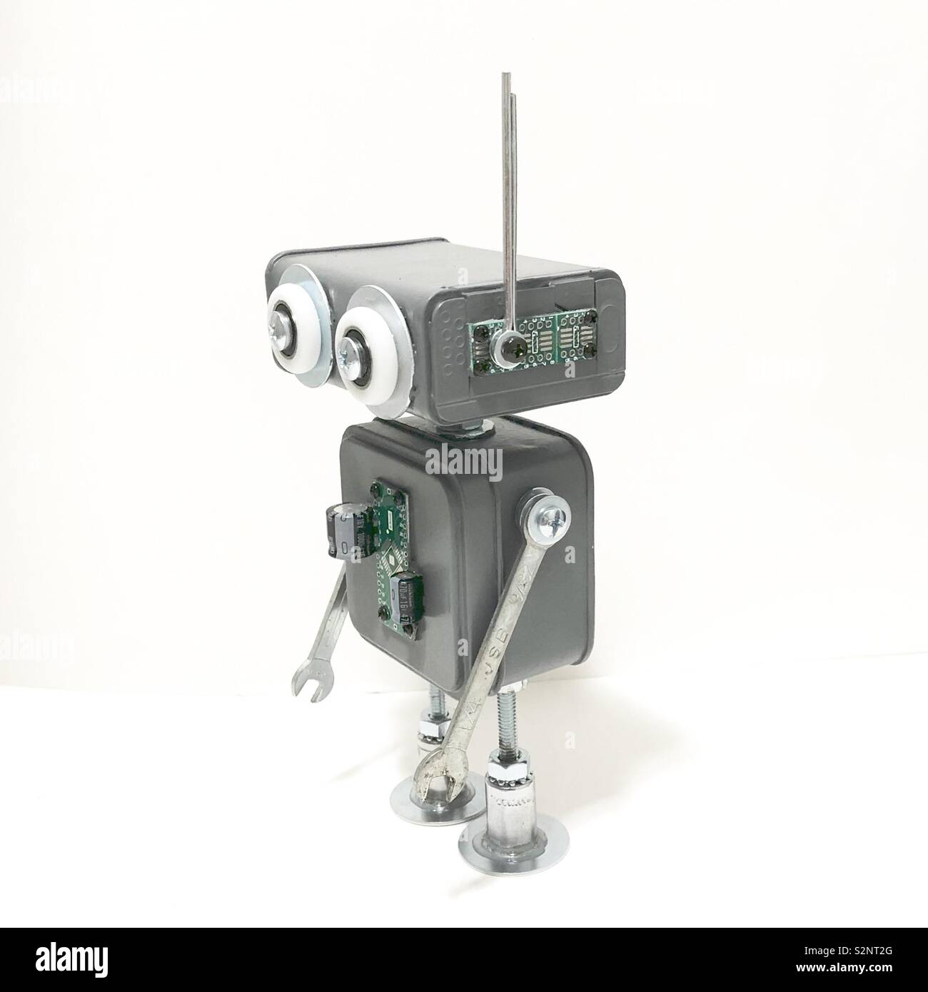 Robots art hi-res stock photography and images - Alamy