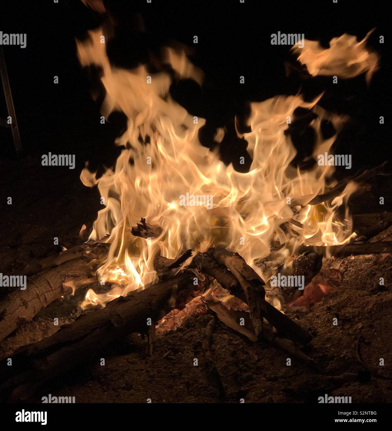 Night mode hi-res stock photography and images - Alamy