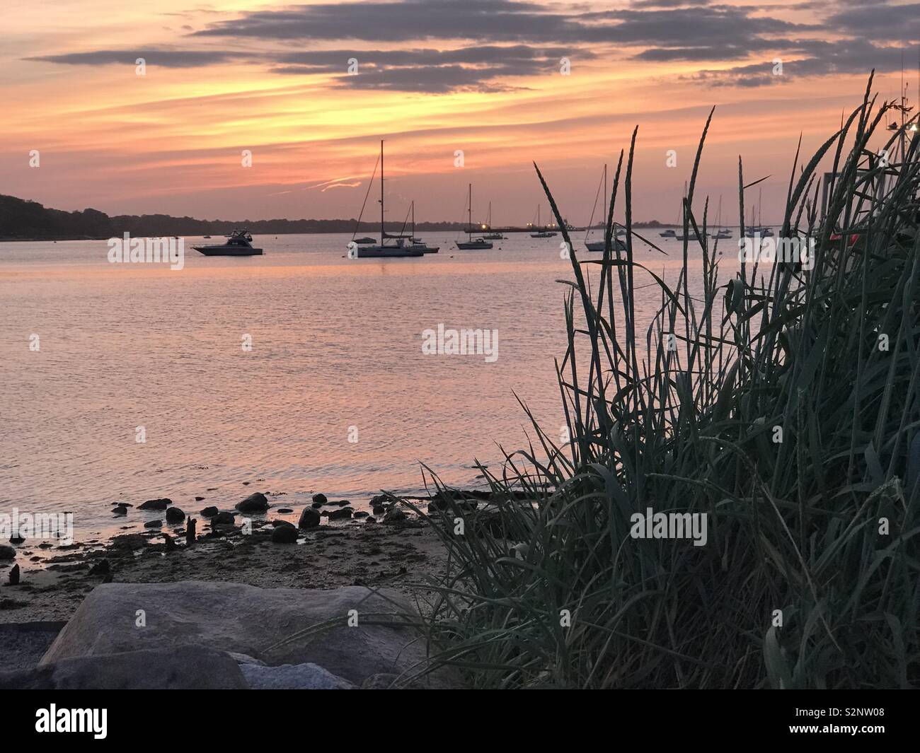 Harbor sunset hi-res stock photography and images - Alamy