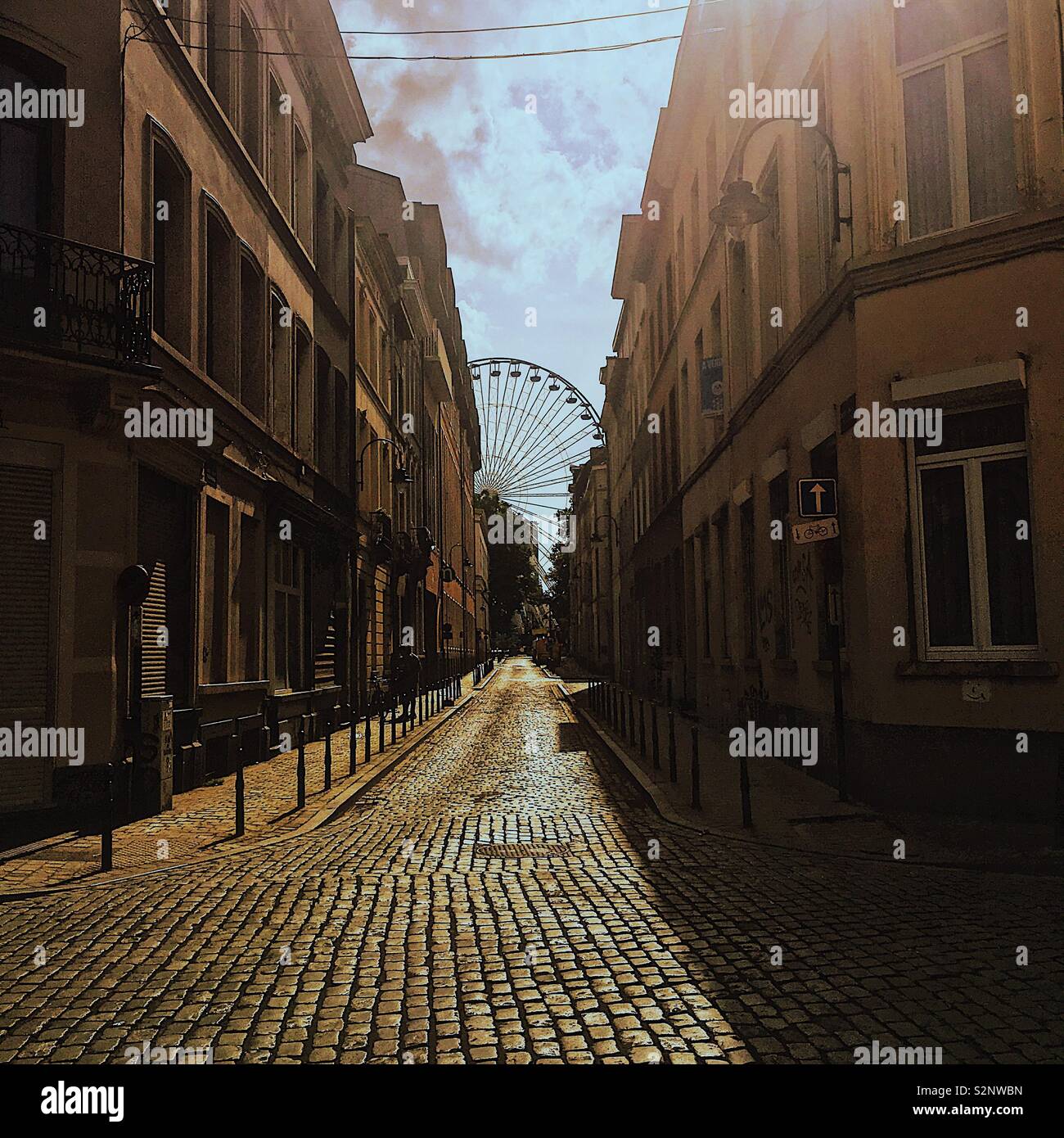 Backstreets hi-res stock photography and images - Alamy