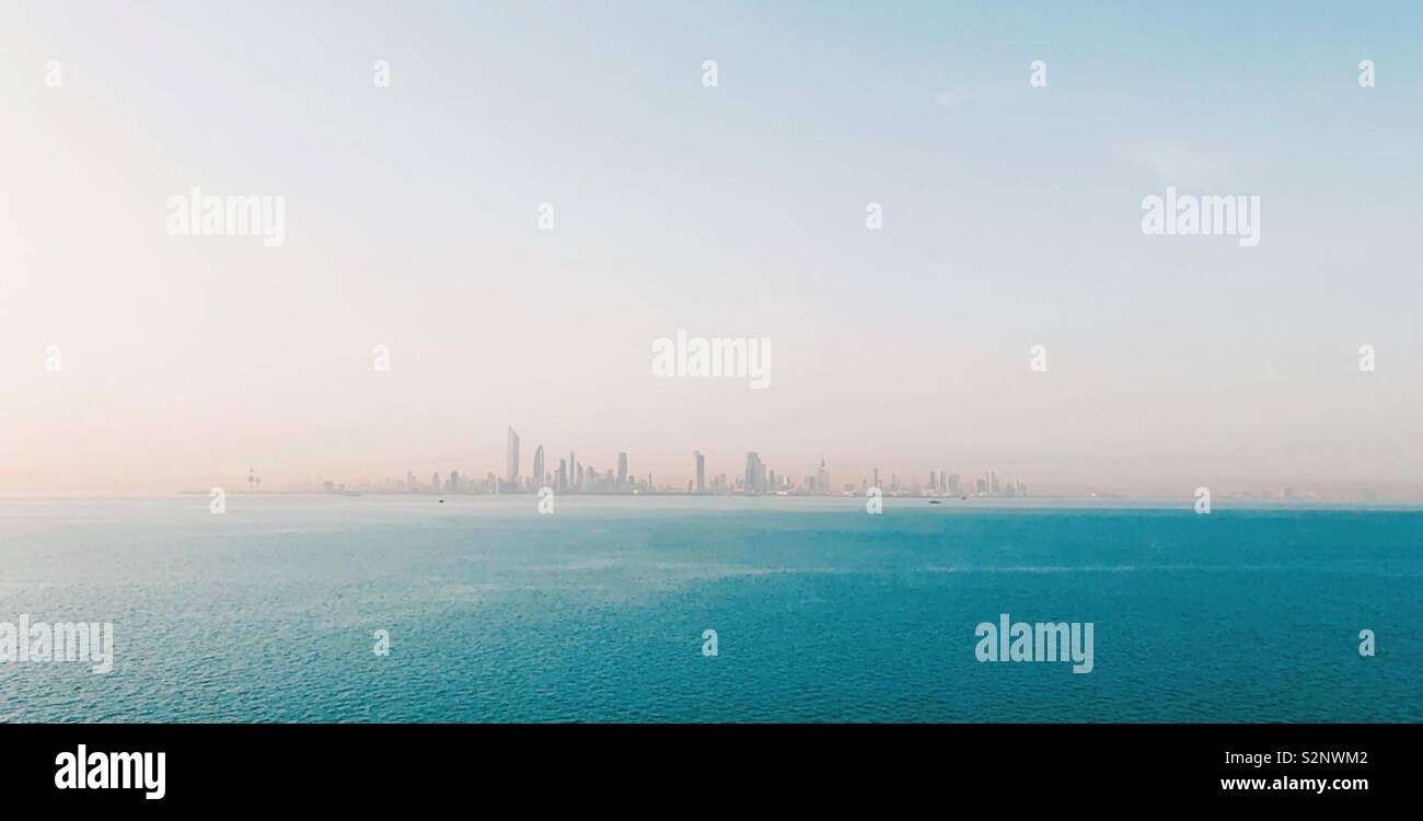 Kuwait bridge hi-res stock photography and images - Alamy