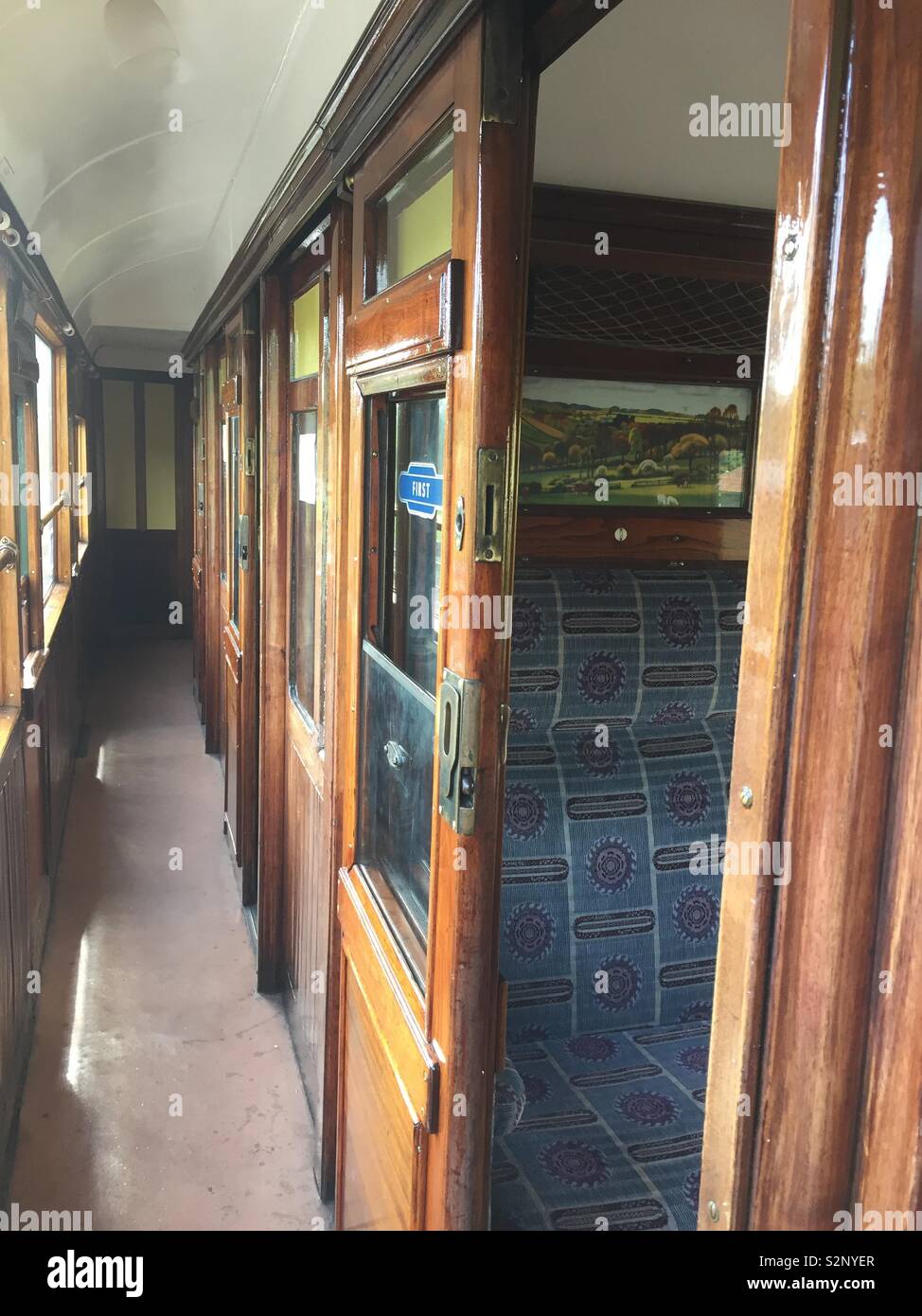 Steam train carriage interior hi-res stock photography and images - Alamy