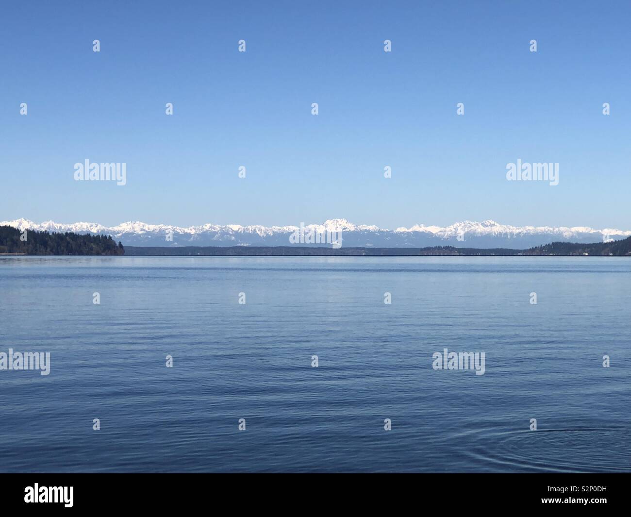 Olympic mountains puget sound hi-res stock photography and images - Alamy