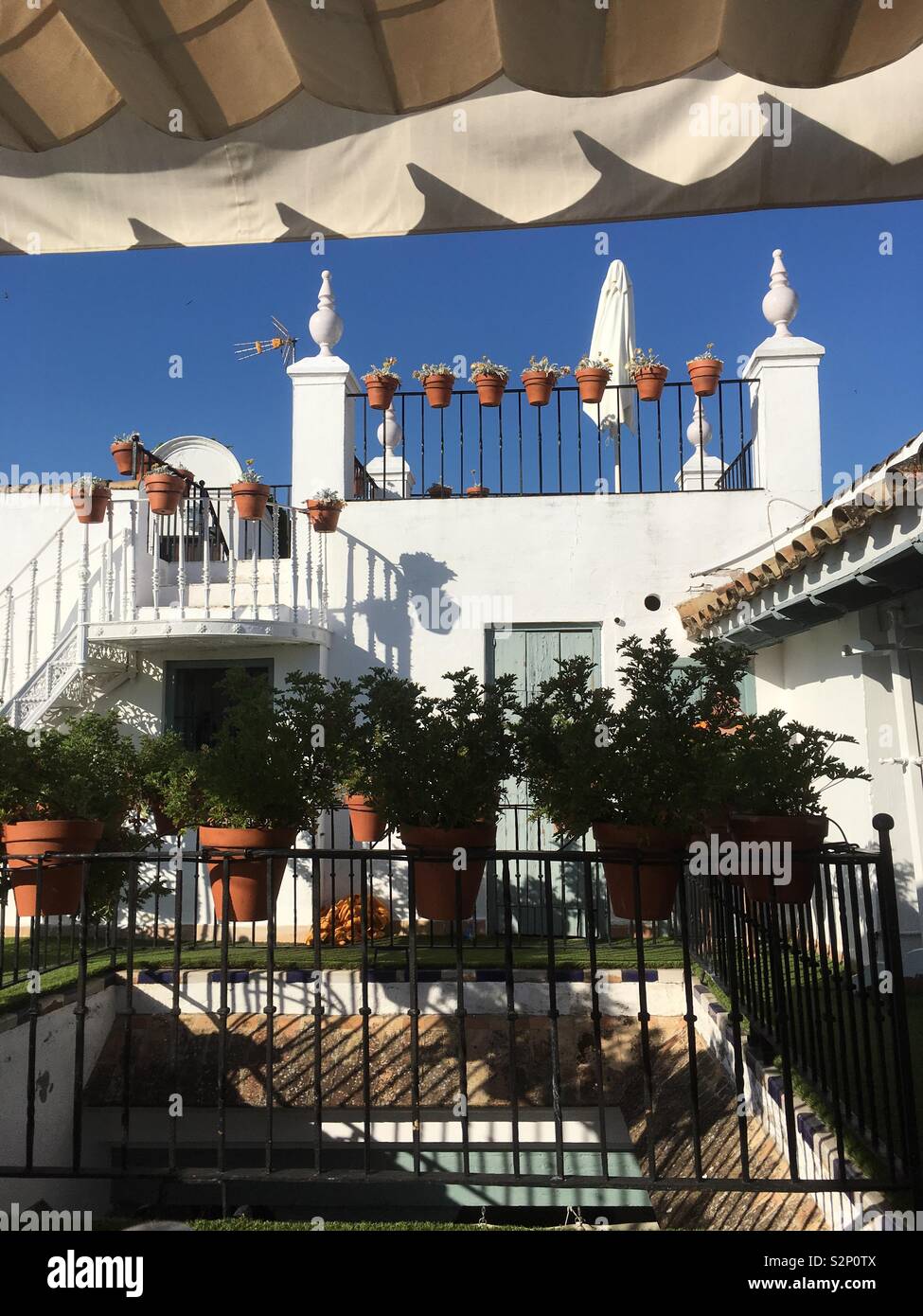 Rooftop balcony hi-res stock photography and images - Alamy