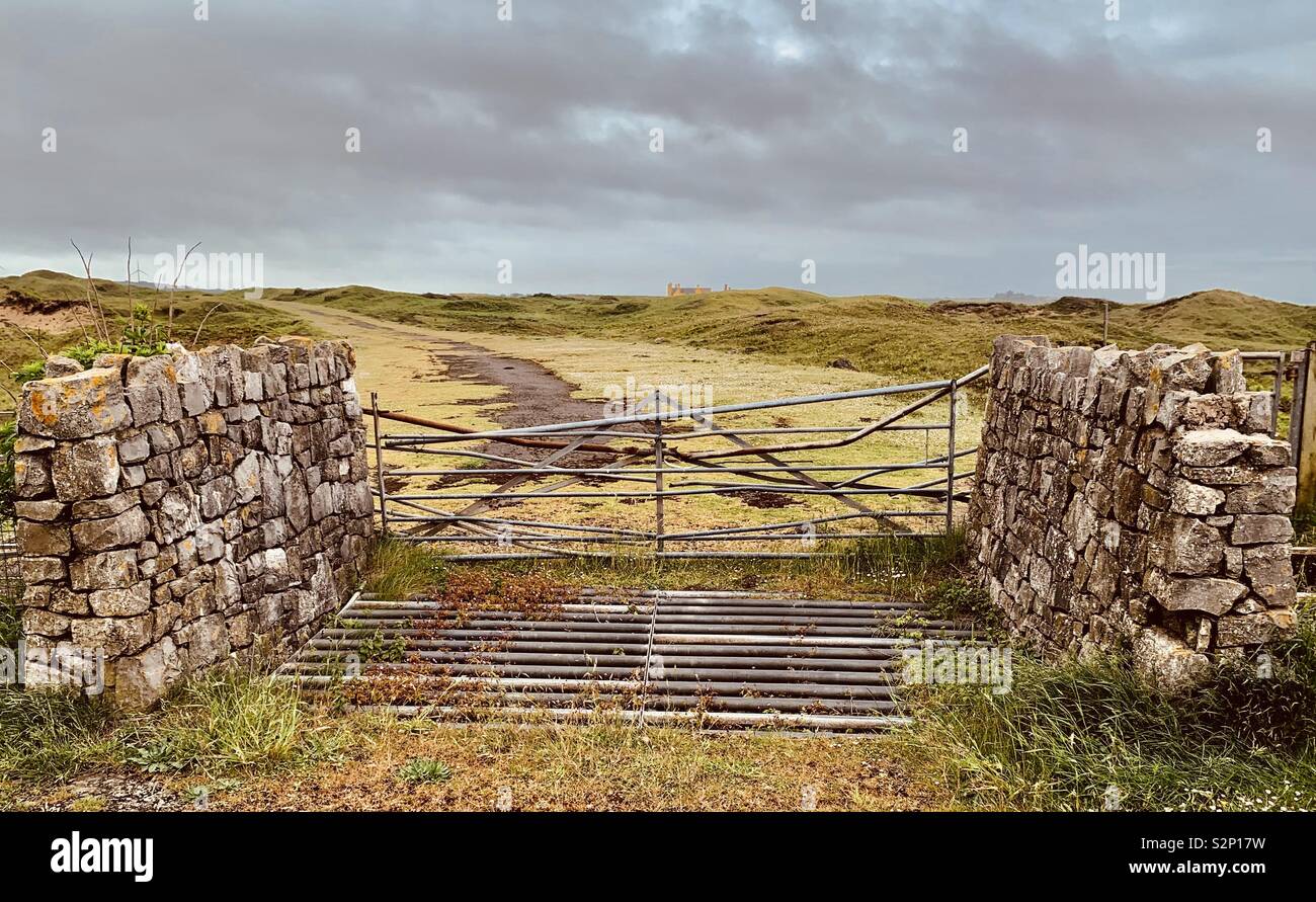 Broken gate hi-res stock photography and images - Alamy