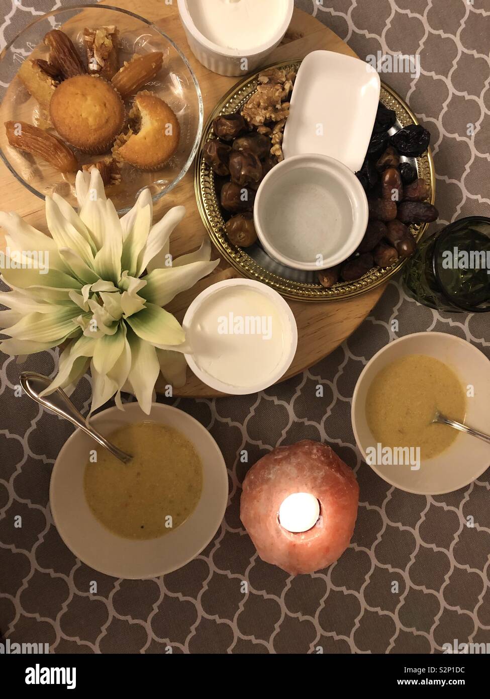 Iftar dinner table hi-res stock photography and images - Alamy