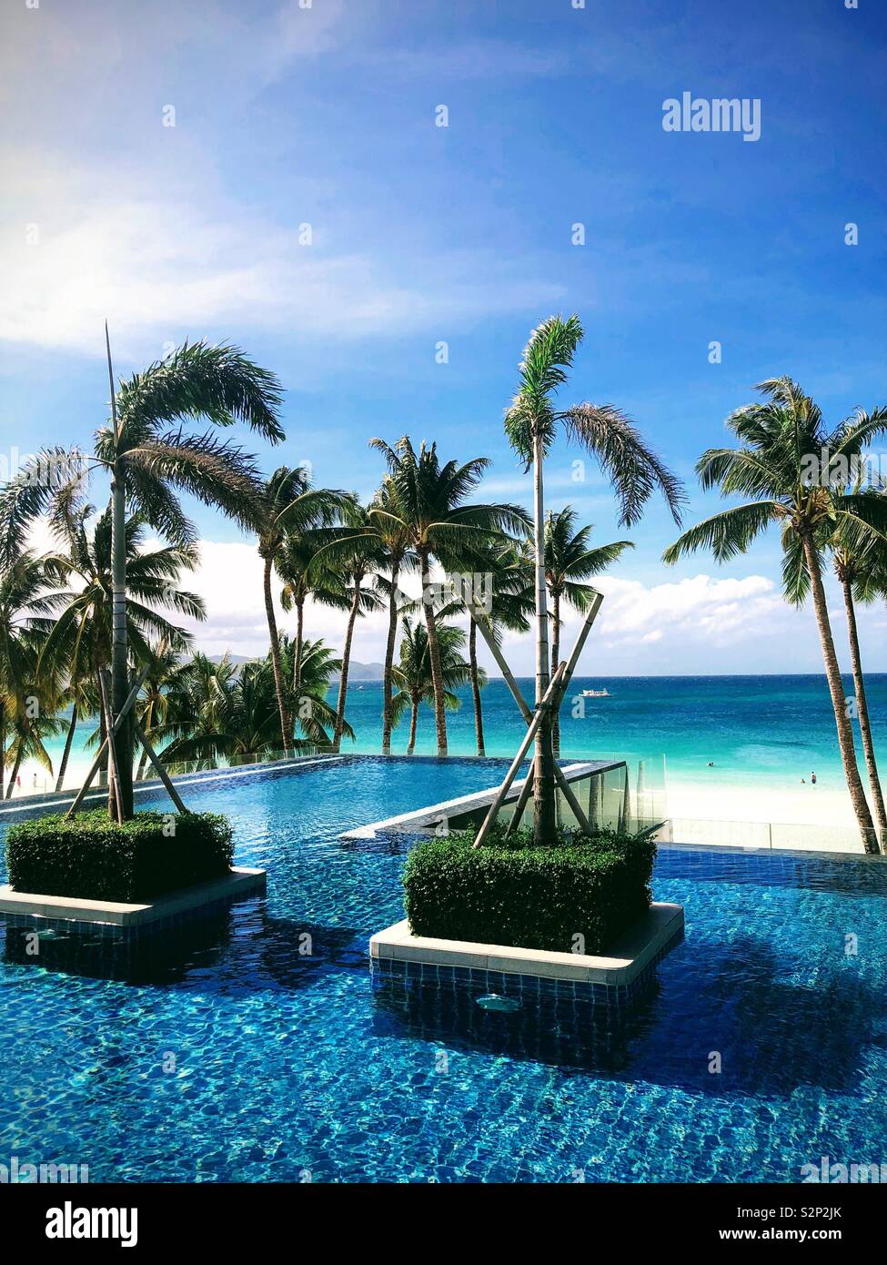 Infinity pool in Philippines Stock Photo - Alamy