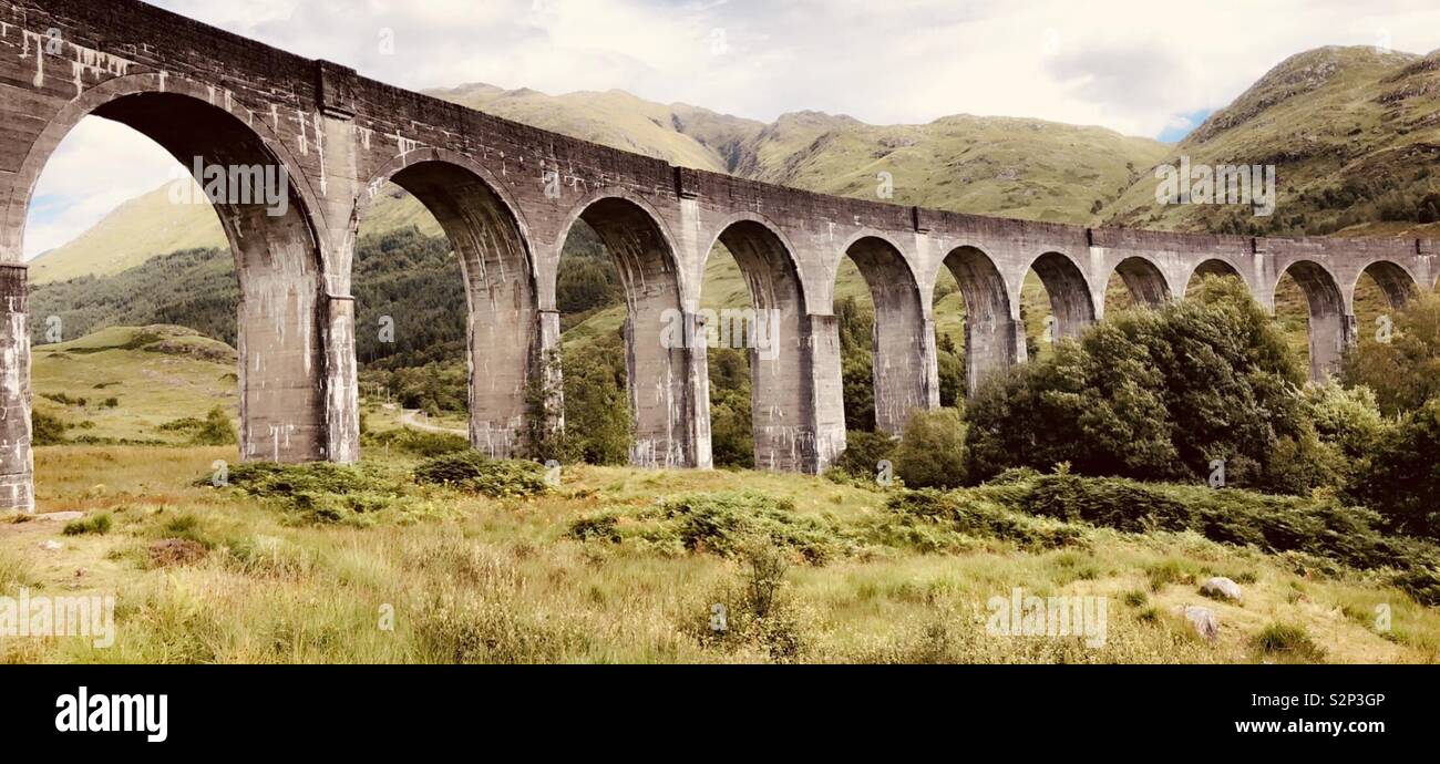 Hogwarts bridge hi-res stock photography and images - Alamy