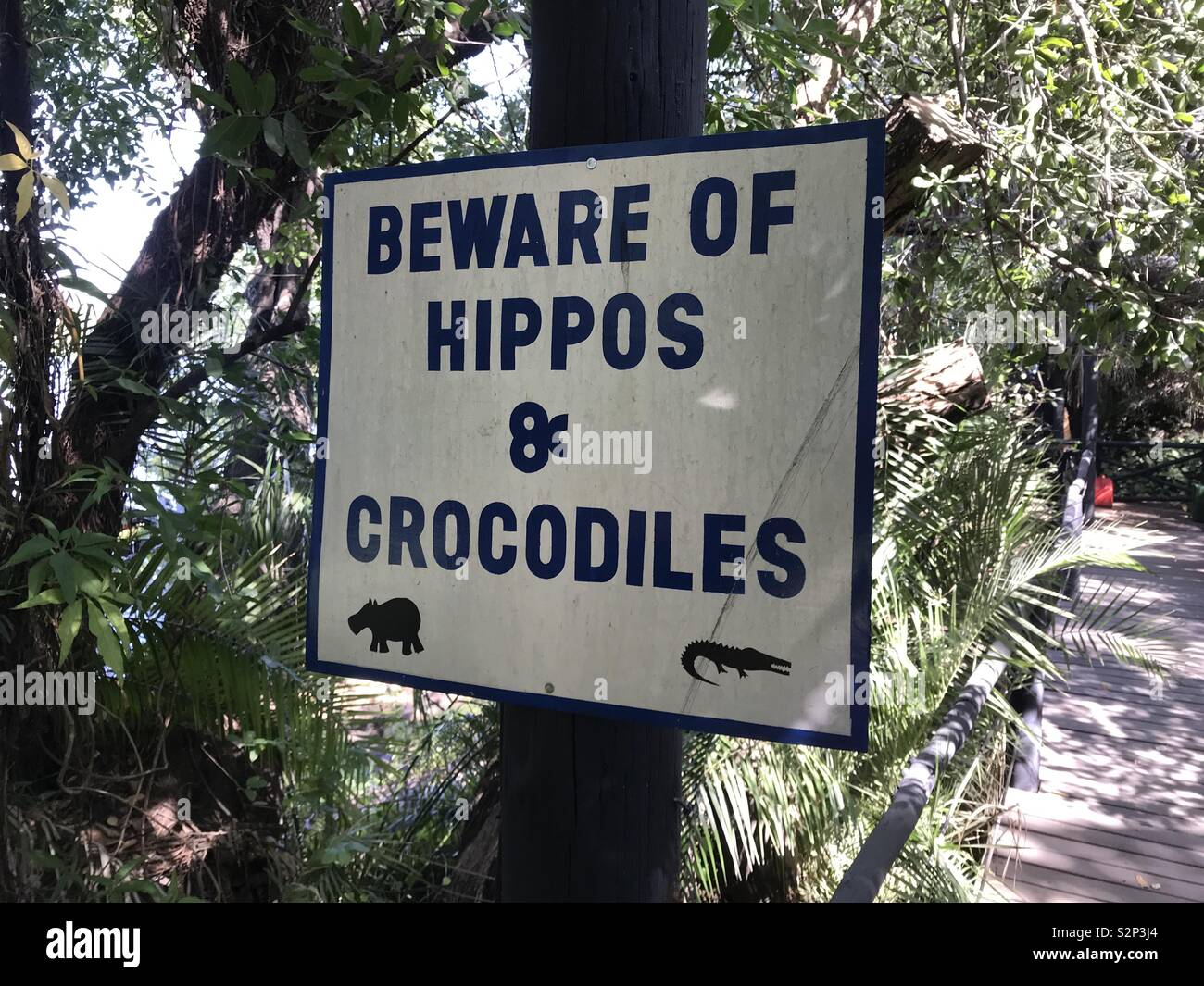 Beware of wildlife sign Stock Photo - Alamy