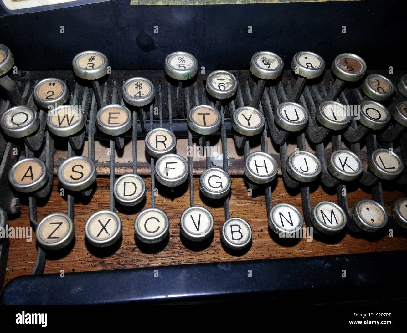 Letter keys hi-res stock photography and images - Alamy