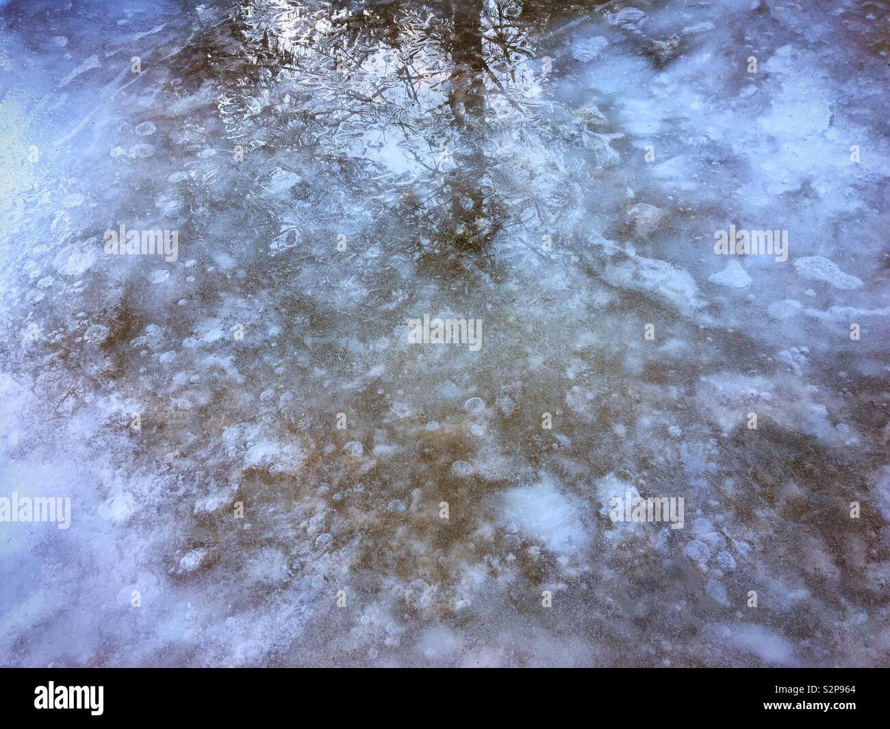 Reflection on ice hi-res stock photography and images - Alamy