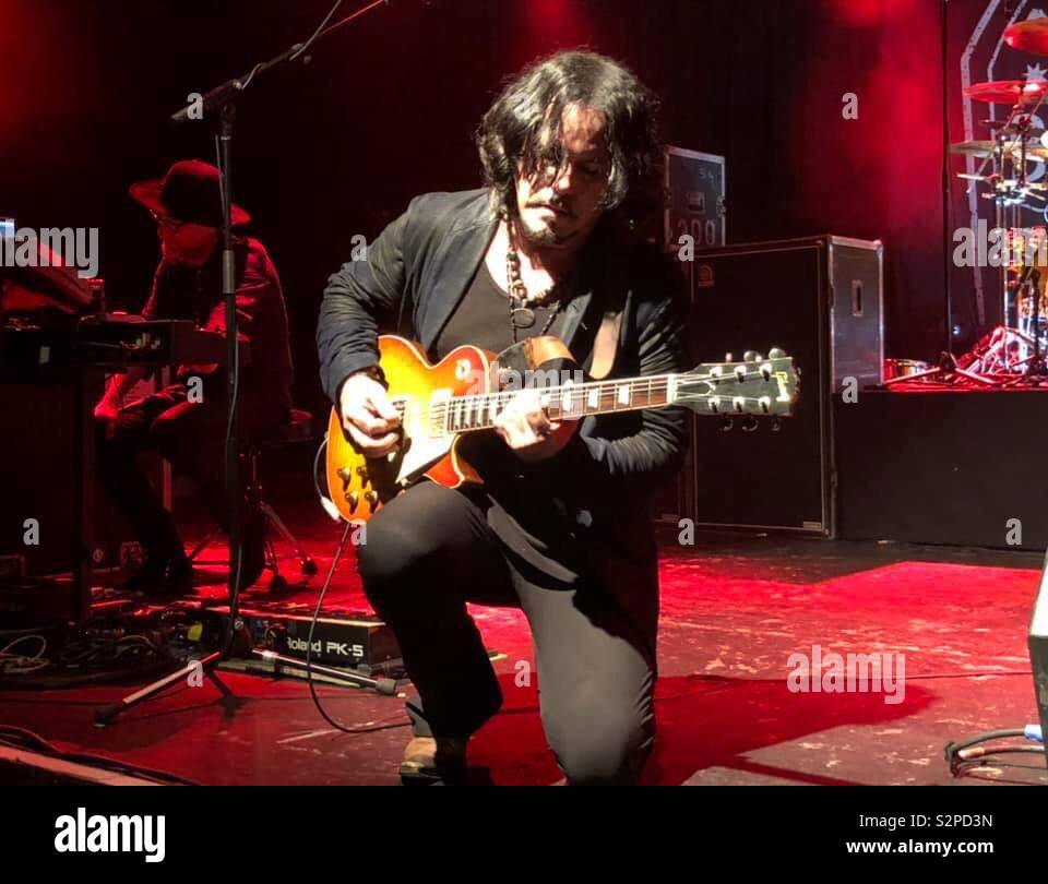 The tea party band hi-res stock photography and images - Alamy