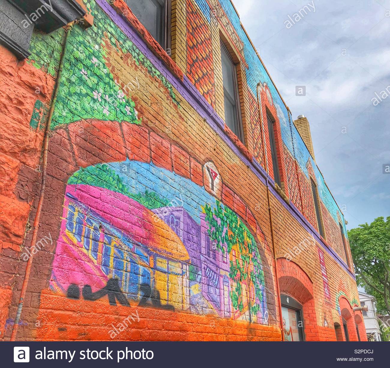 Street art painted wall hi-res stock photography and images - Alamy