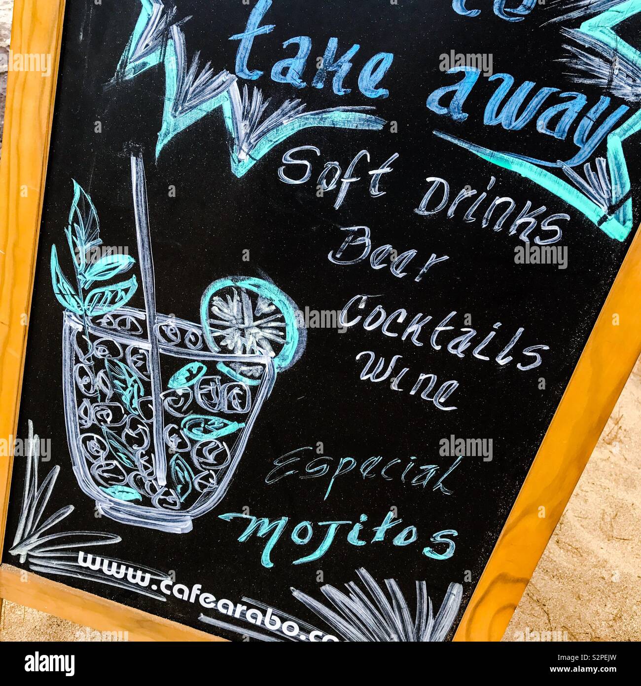 Cocktails advertising hi-res stock photography and images - Alamy