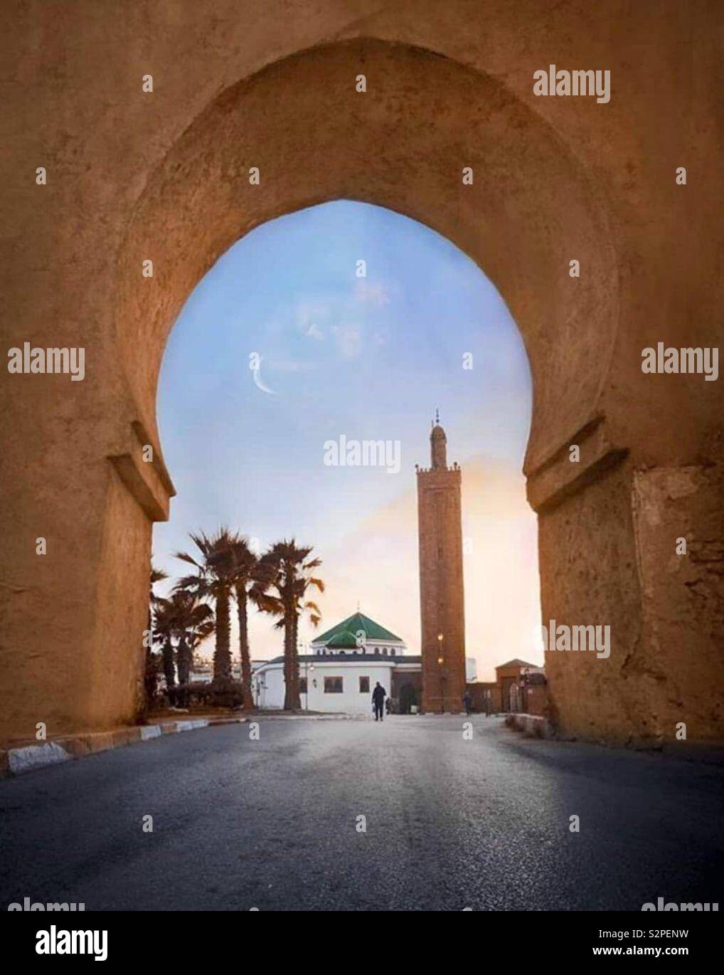 Moroccan mosque in fez Stock Photo - Alamy