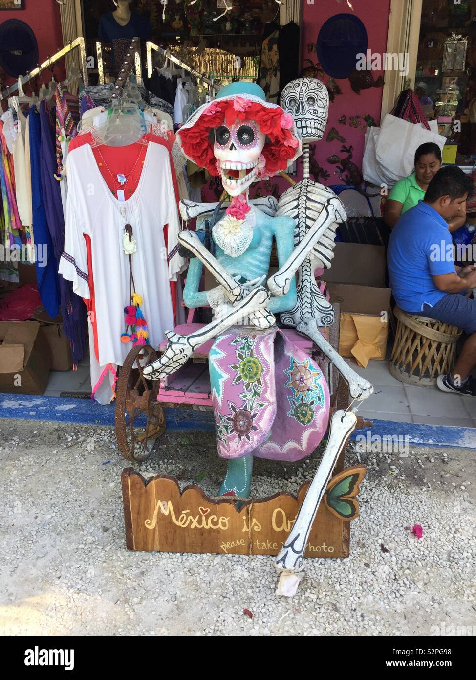 Mexican catrina hi-res stock photography and images - Alamy