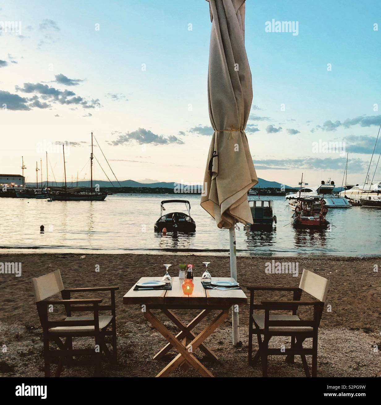 Table for 2 Stock Photo - Alamy