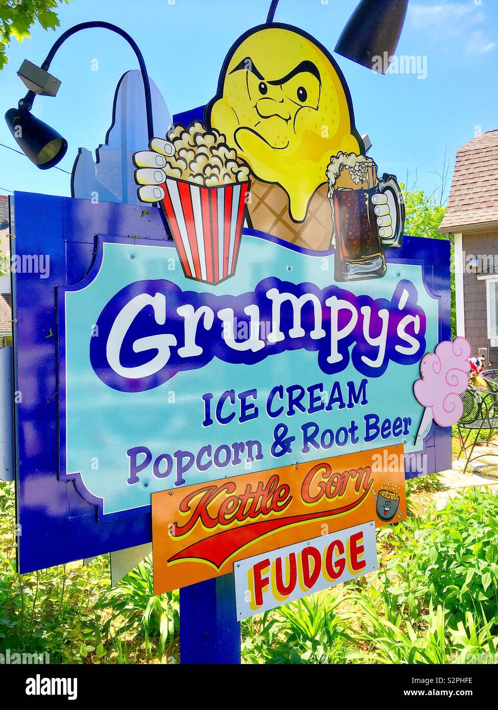 Root beer candy hi-res stock photography and images - Alamy