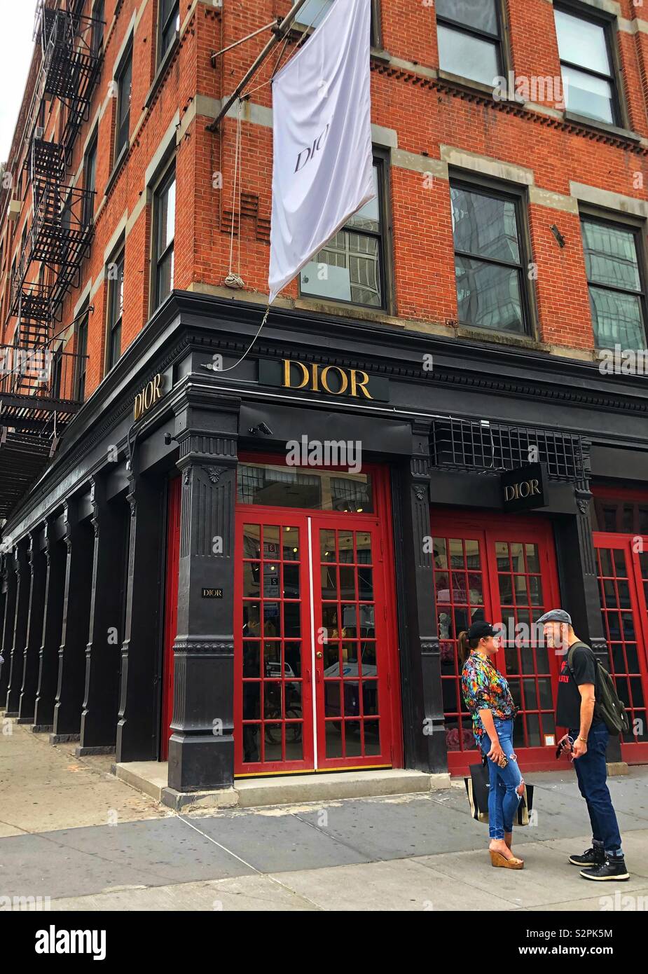 Dior Building High Resolution Stock Photography and Images - Alamy