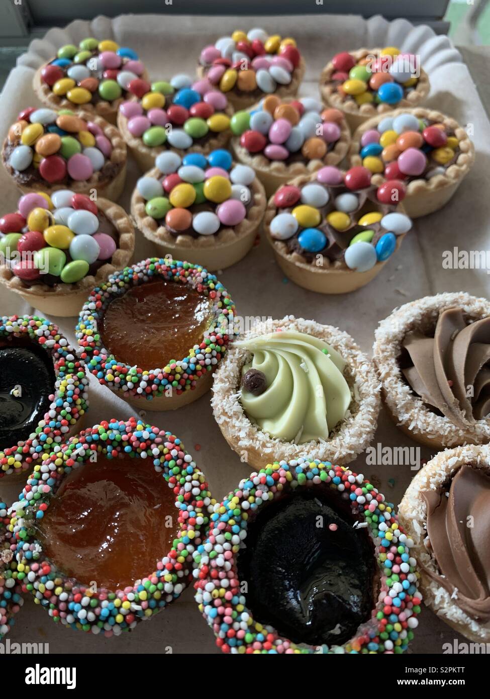 Party pastries hi-res stock photography and images - Alamy