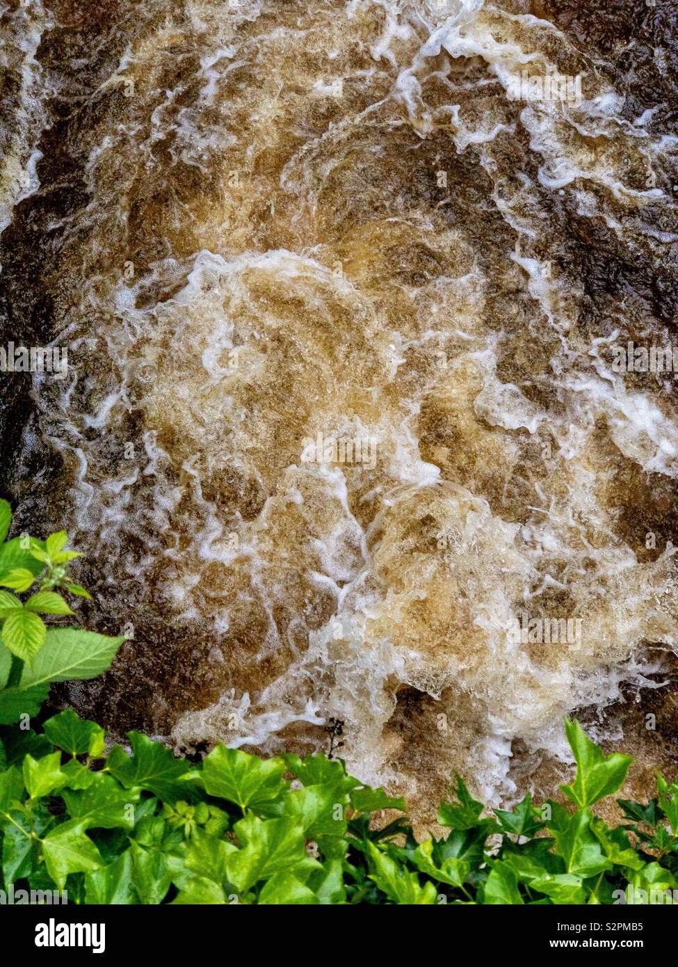 Turbulent rivers hi-res stock photography and images - Alamy