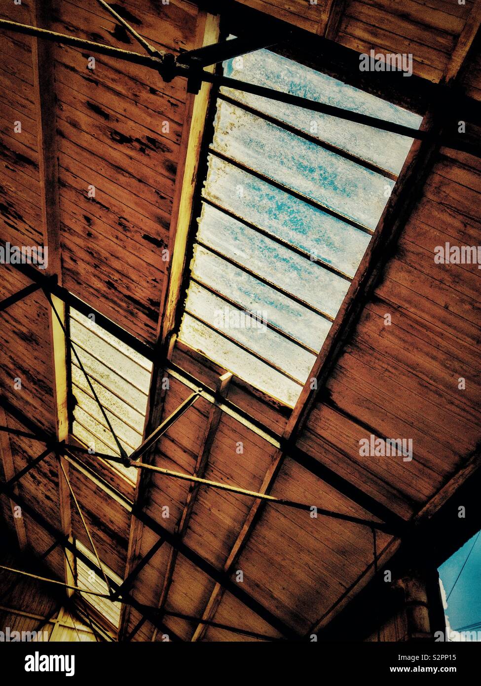Windows and roof hi-res stock photography and images - Alamy